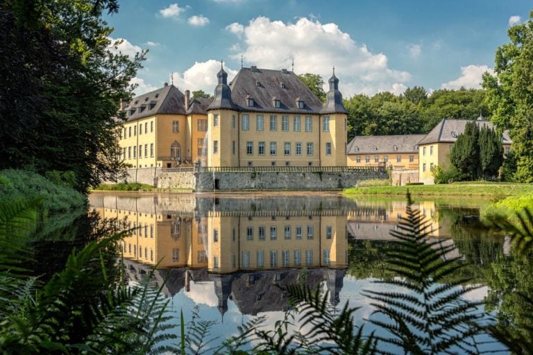 6 INCREDIBLE Day Trips from Dusseldorf, Germany (2025 Guide)