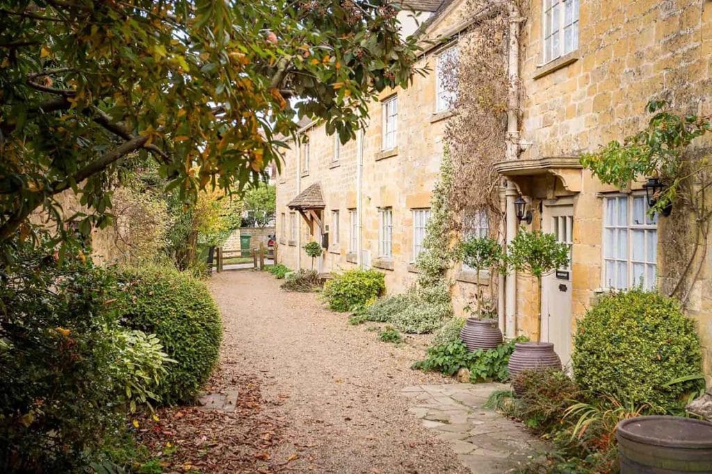 The BEST Holiday Cottages in the Cotswolds, England