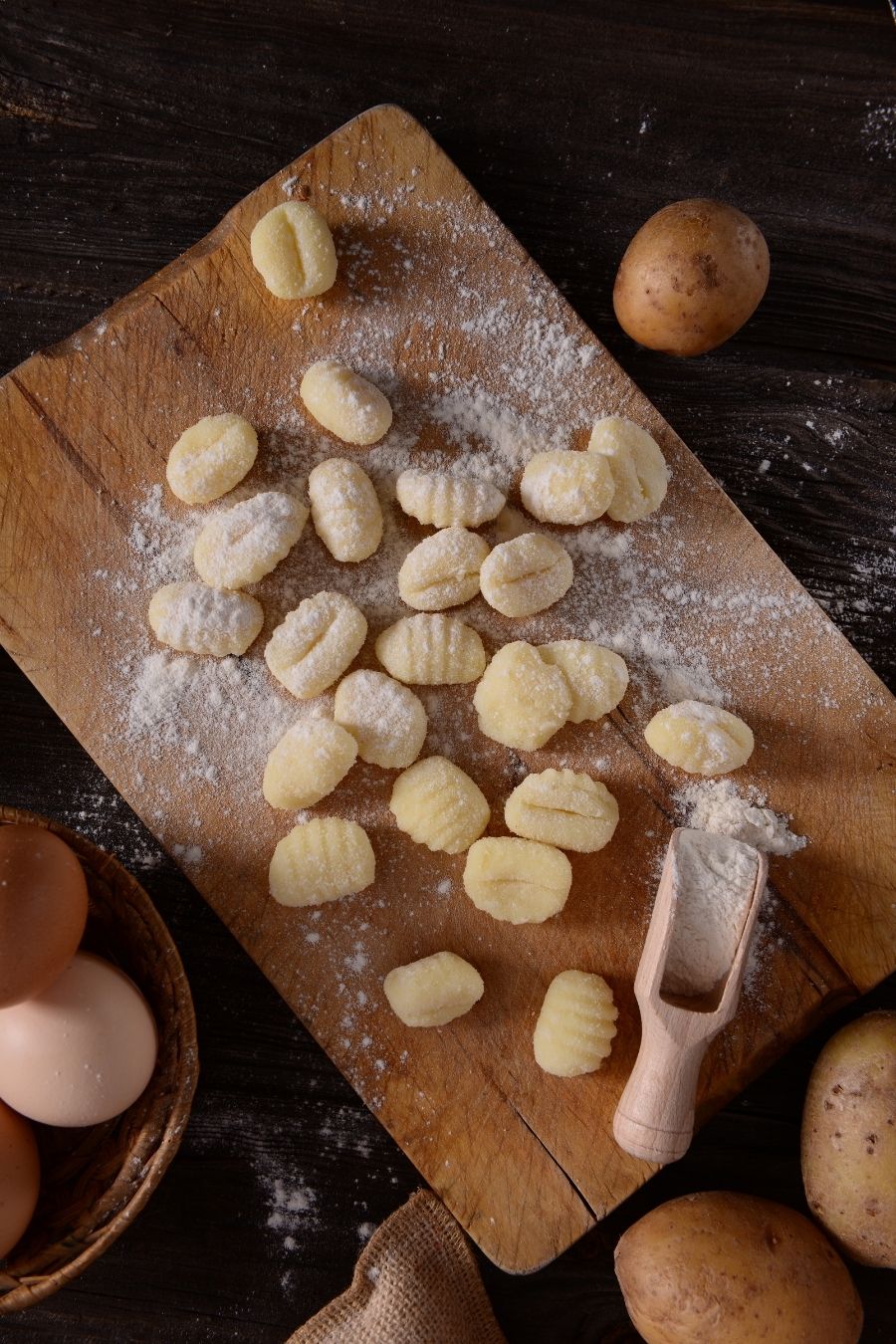 What to Eat in Rome, Italy (2024 Food Guide)