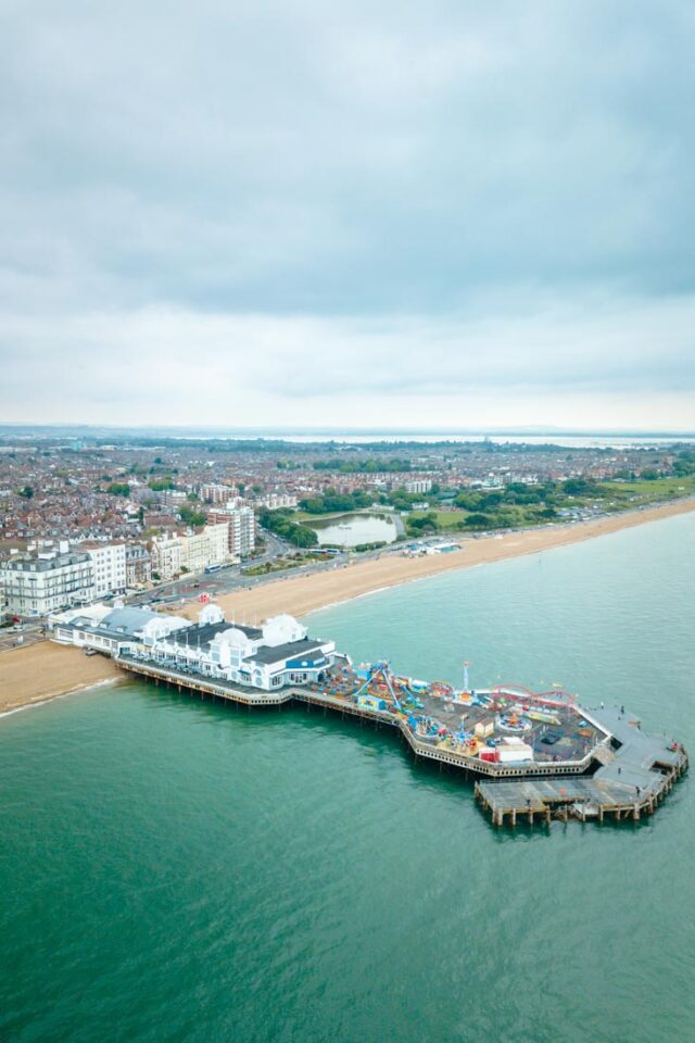 12 Beautiful Places to Visit in Hampshire, England (2021 Guide)