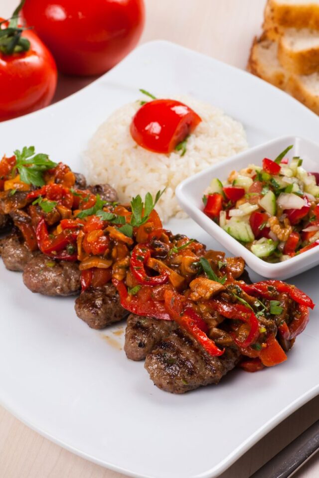 What to Eat in Istanbul: 14 Foods You Have to Try in Istanbul (2024 Guide)