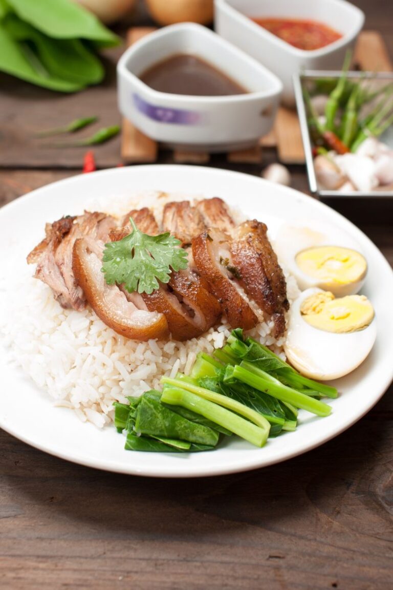 Bangkok Food: 13 BEST Foods To Eat In Bangkok (2024 Guide)