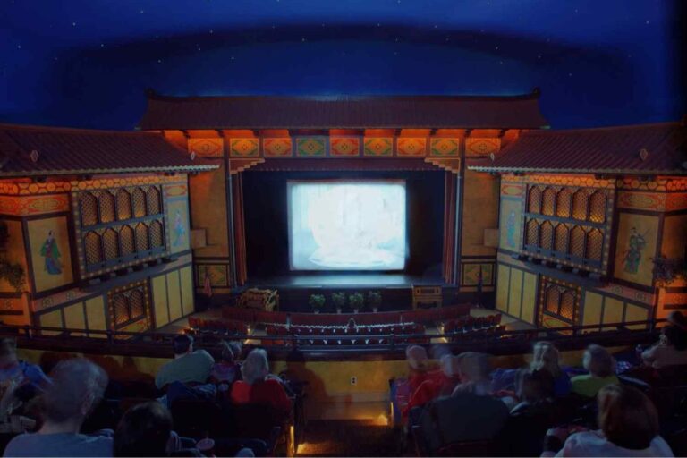 13 BEST Things to do in Detroit in Winter (2026 Guide)