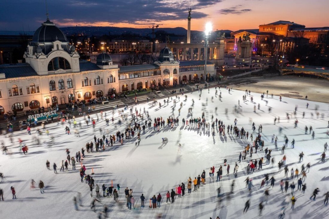 13 BEST Things to do in Budapest in Winter (2024 Guide)